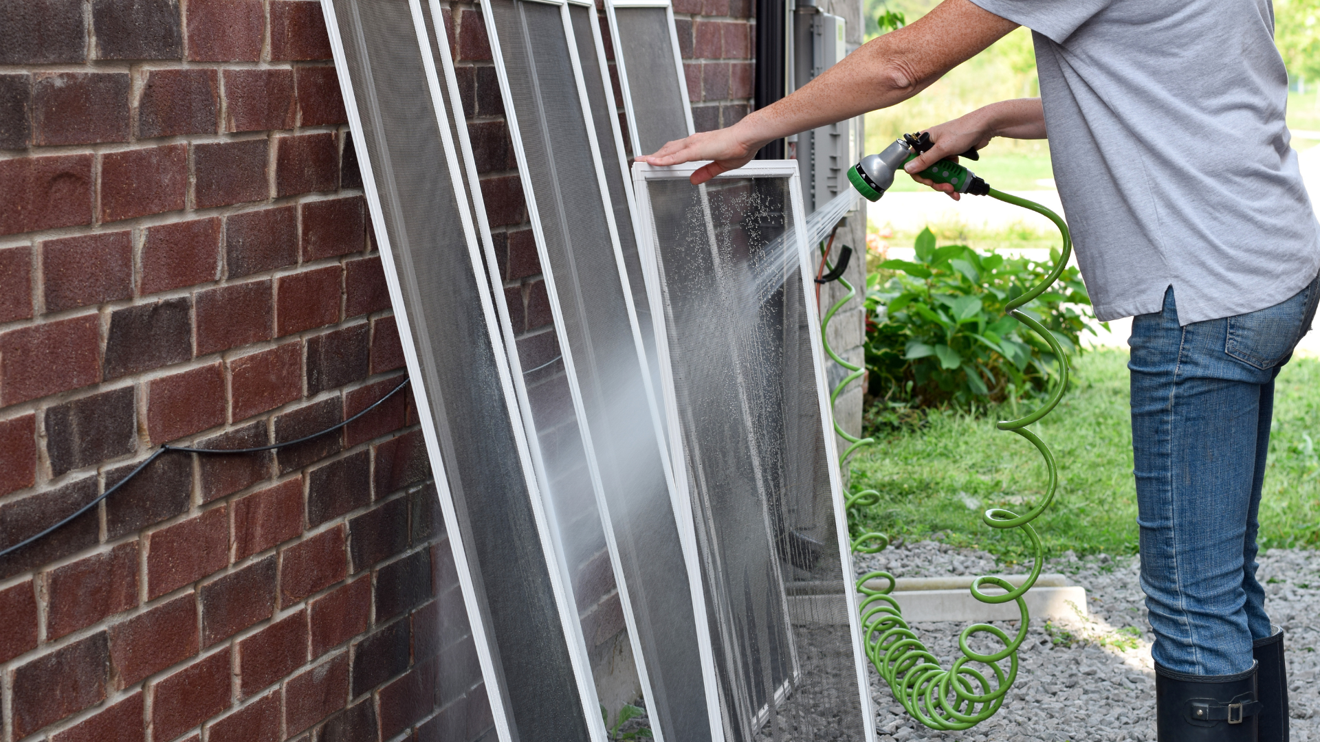 Screen Cleaning | JC Window Cleaning & House Soft Washing